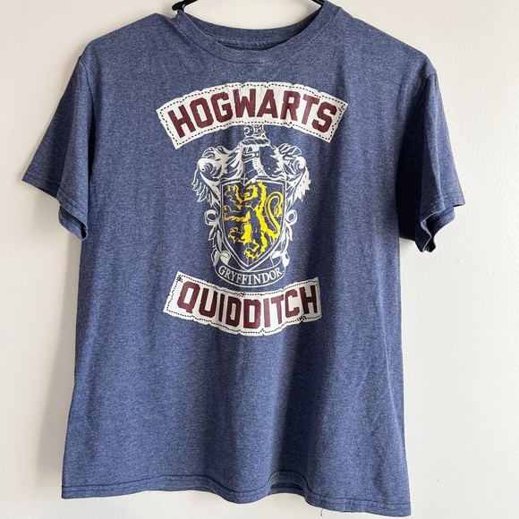 Warner Bros. | Shirts & Tops | Harry Potter Hogwarts Quidditch Tshirt ...